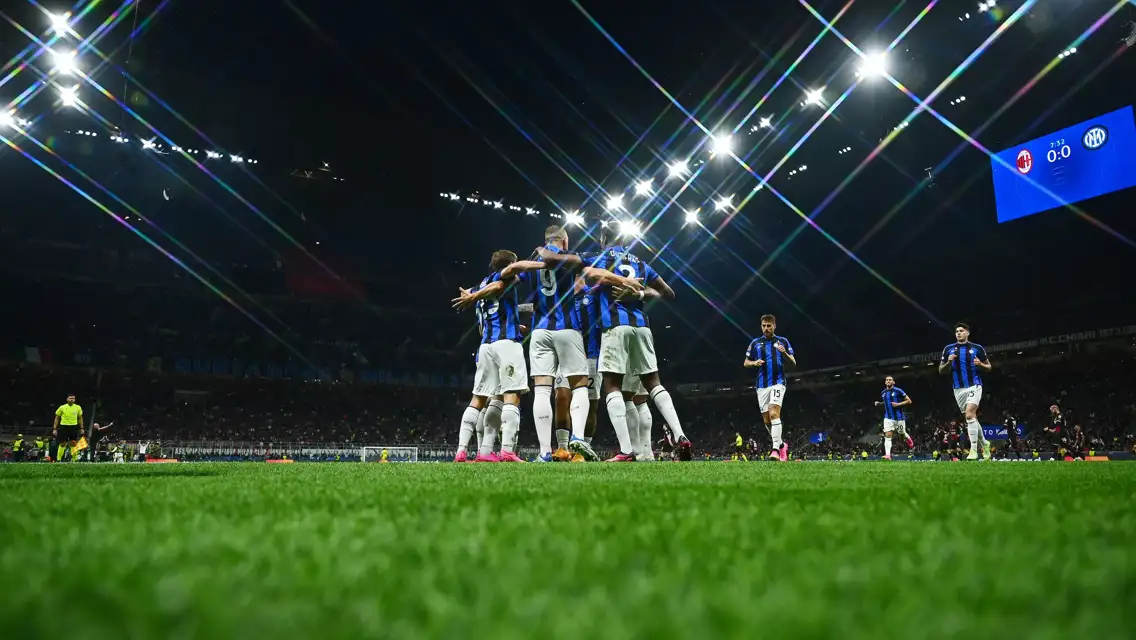 Two goals, one great night for Inter: the photos from the semi-final ...