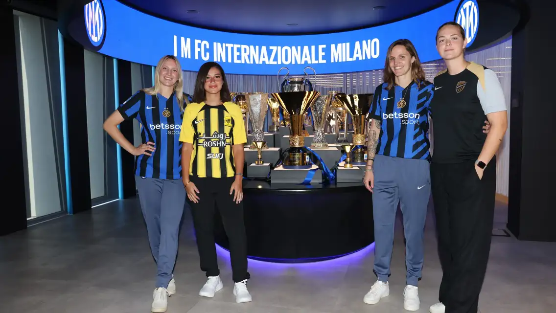The meeting between Inter Women and the athletes from Al-Ittihad | Inter.it
