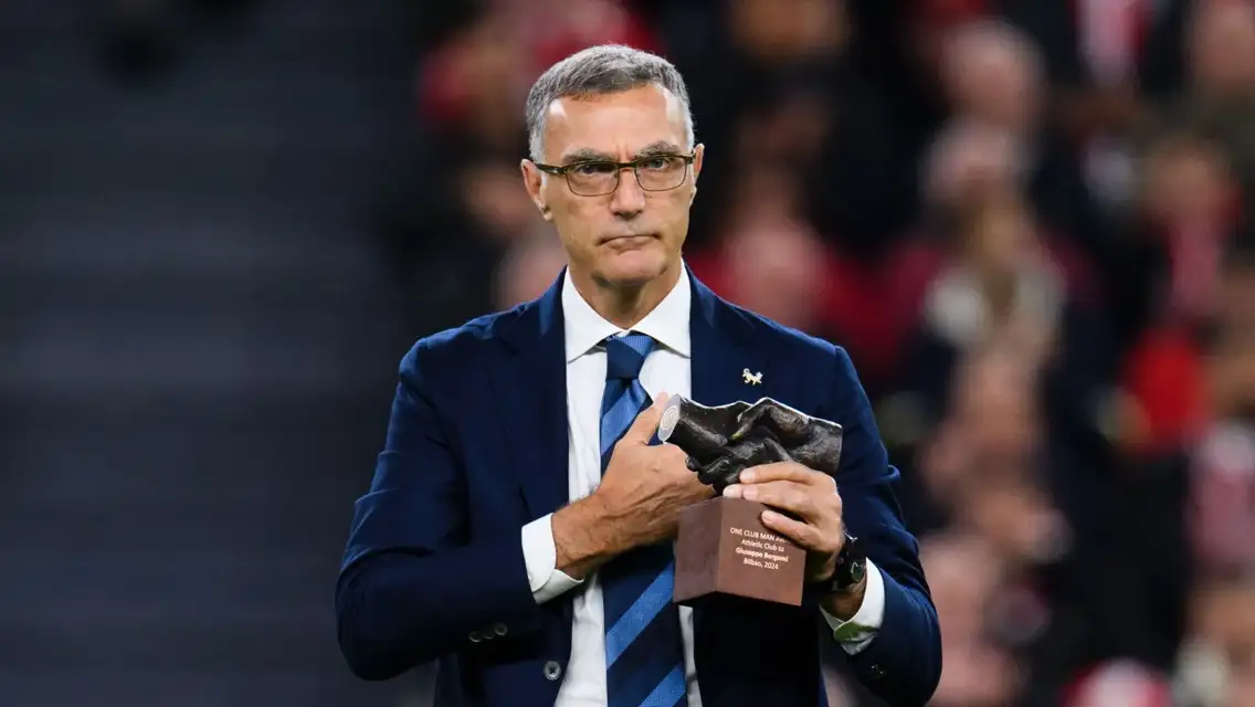 Giuseppe Bergomi has been conferred the One Club Man Award by Athletic Club Bilbao | Inter.it