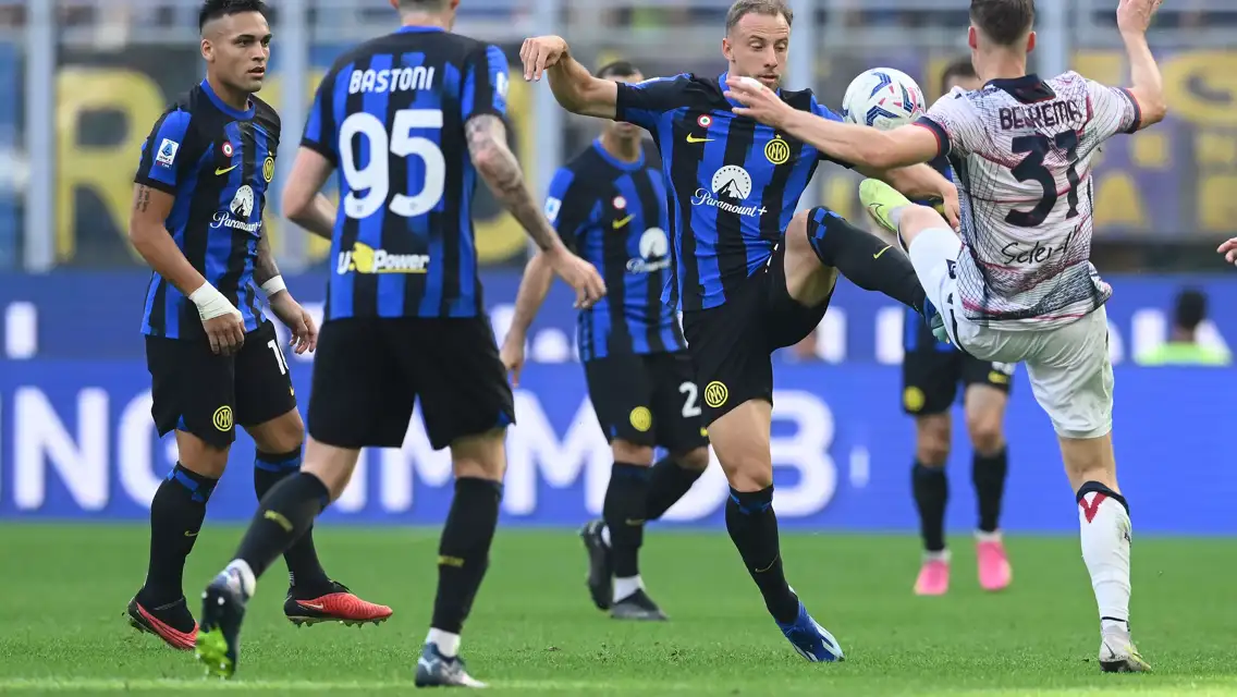 L'Inter scappa, il Bologna la riprende: 2-2 a San Siro