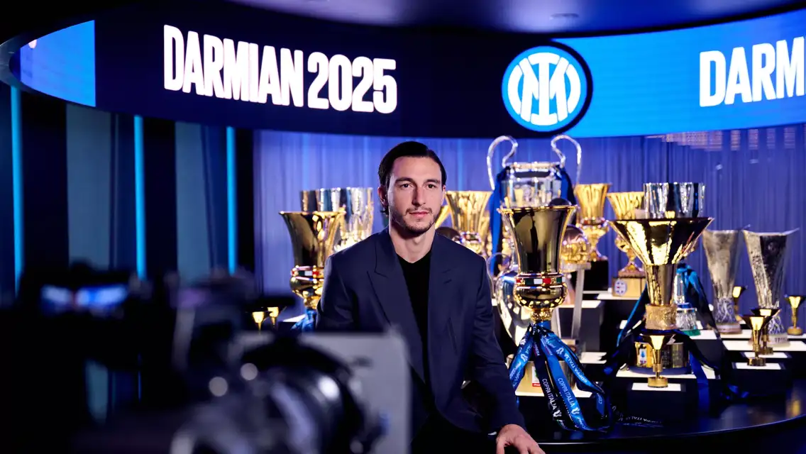 Darmian: "Proud to be renewing and to wear this shirt"