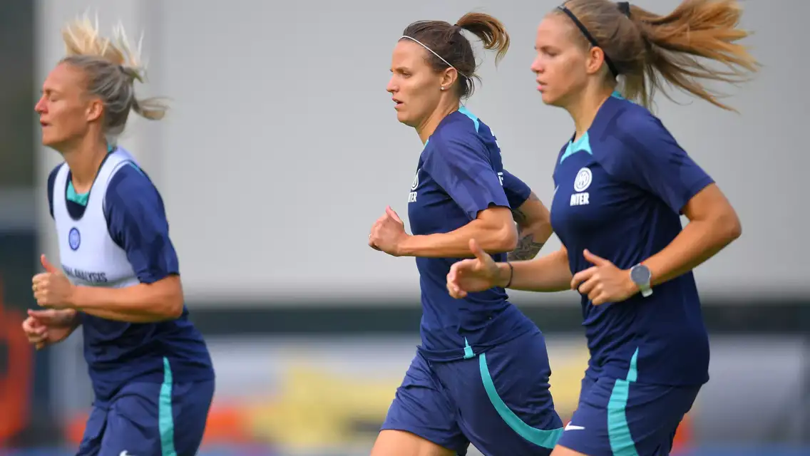 Inter Women, alle 14:30 il derby: info biglietti e la guida | Inter.it